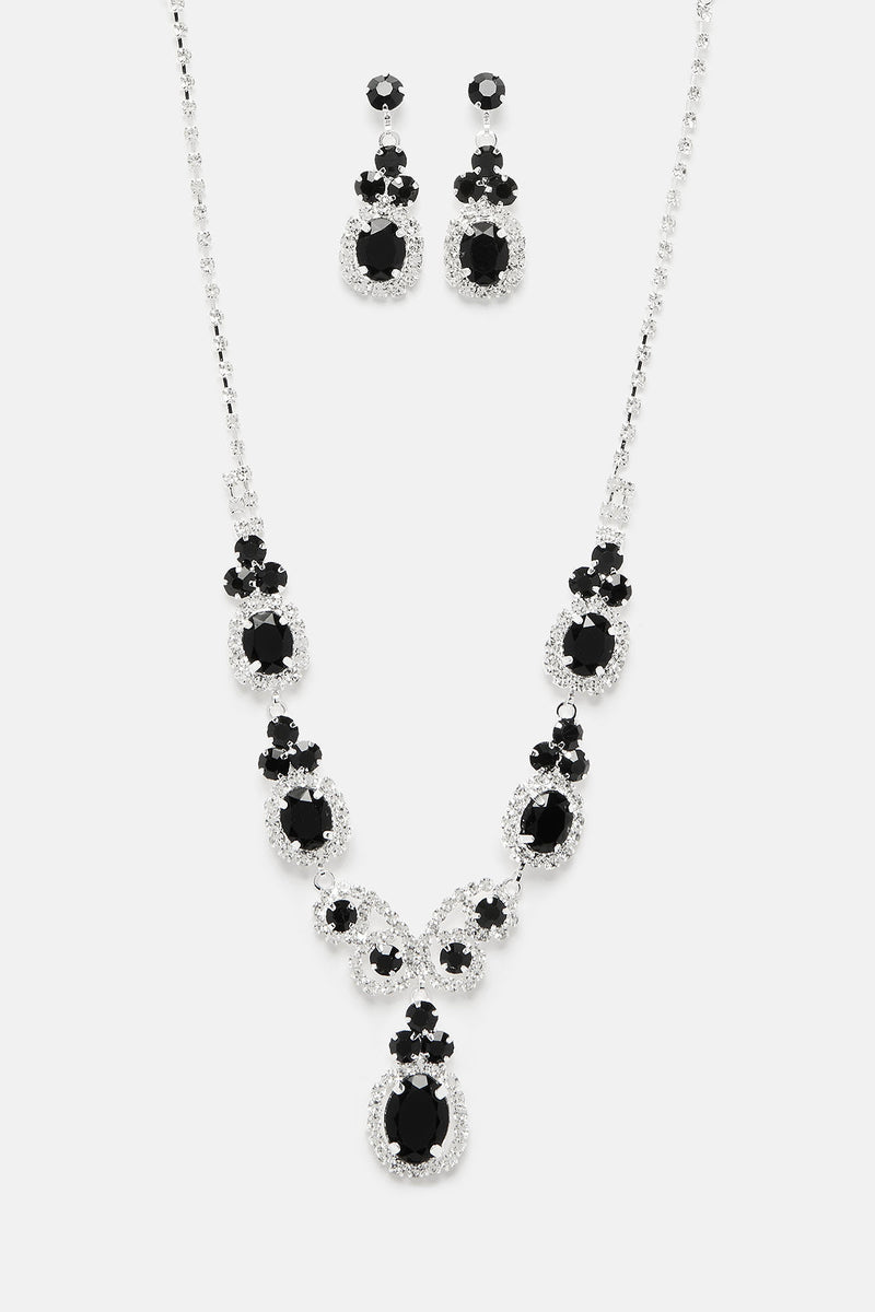 High Class Babe Necklace And Earring Set Silver Black Fashion Nova