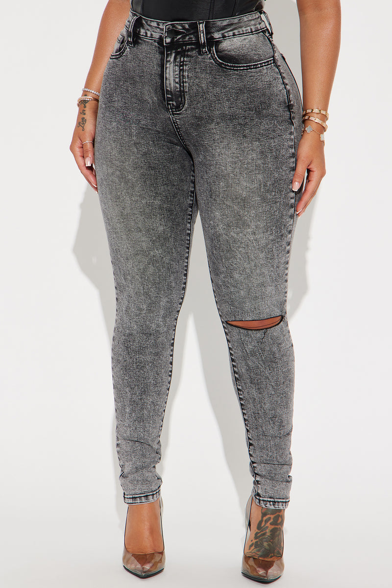 Don't Rush Tinted Stretch Skinny Jeans - Acid Wash Black | Fashion Nova ...