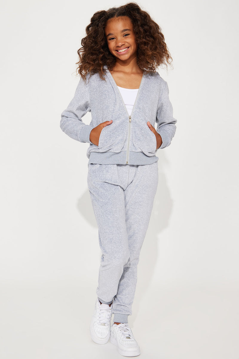 Mini Original Trendsetter II Velour Set - Heather Grey | Fashion Nova ...