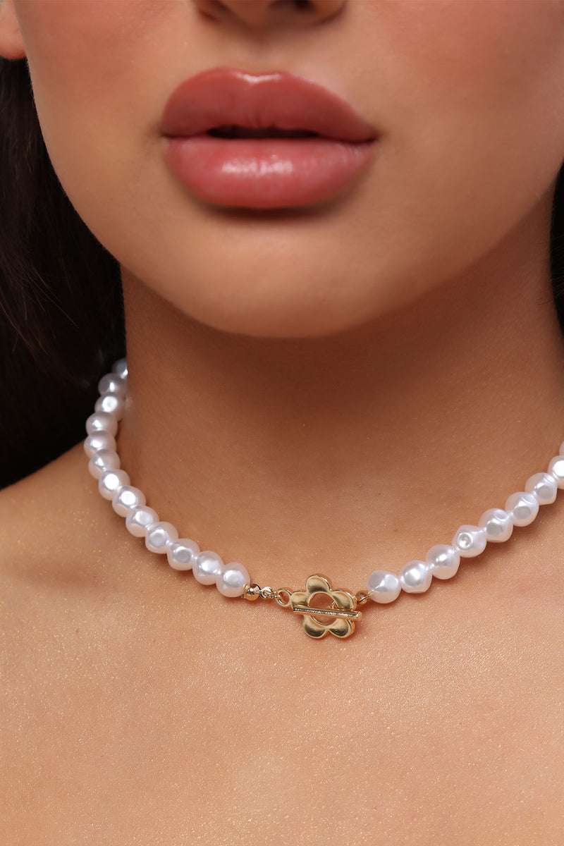 Kiki Pearl Necklace - Gold | Fashion Nova, Jewelry | Fashion Nova