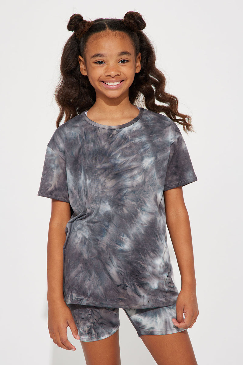 Mini Chelsea Tie Dye Vibin' Biker Short Set - Black | Fashion Nova, Kids Sets | Fashion Nova