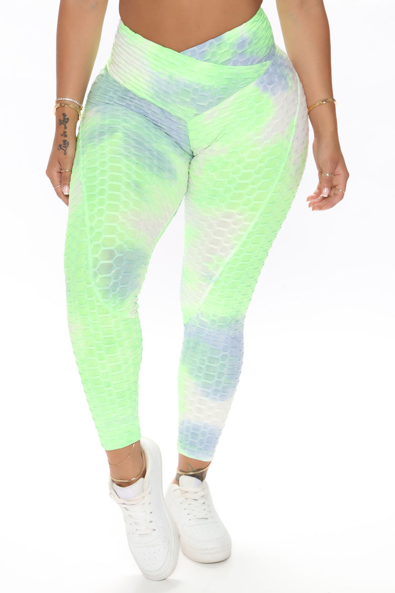 Honeycomb V Front Scrunch Butt Legging - Green/combo | Fashion Nova ...