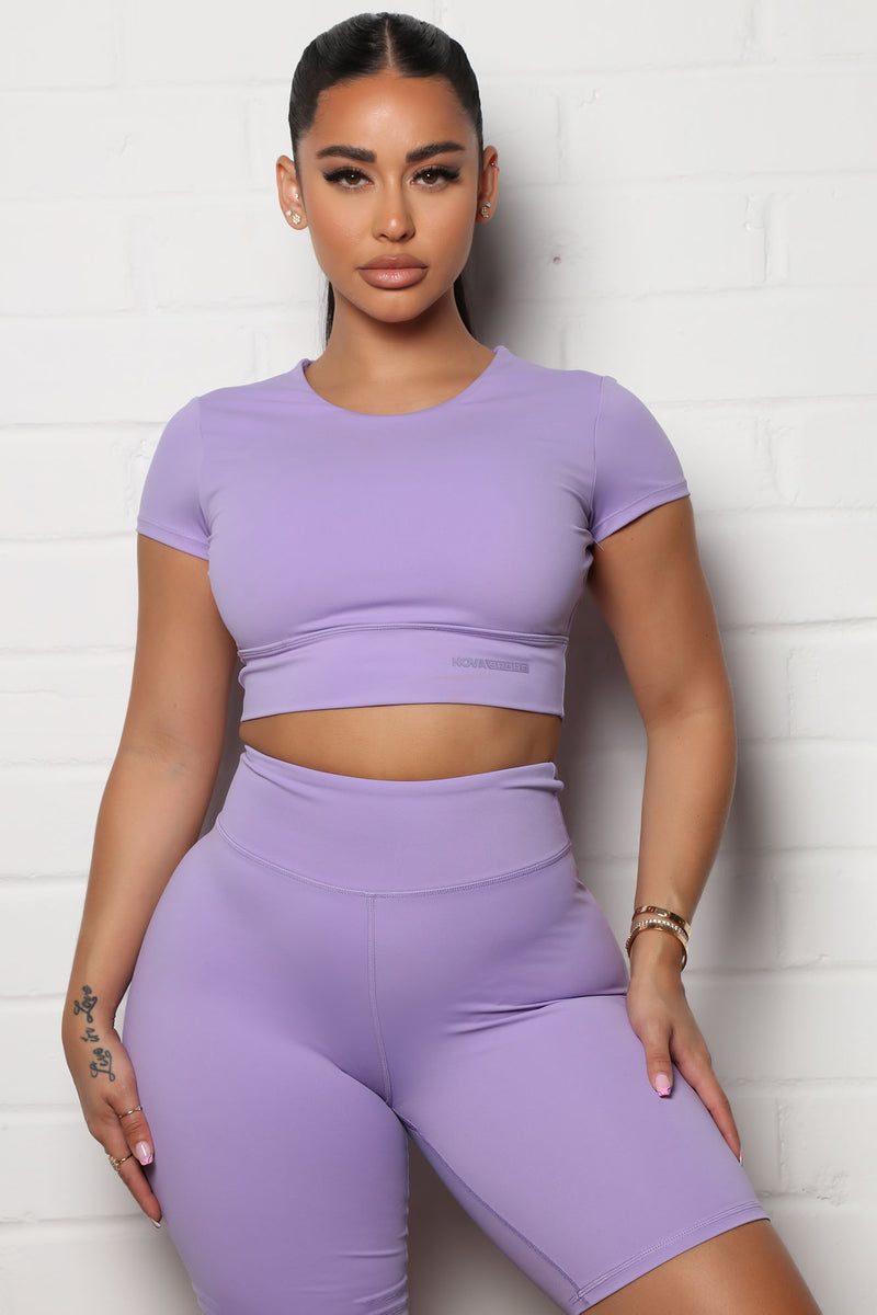 Crunch Time Active Short Sleeve Top In Sculpt Tech - Lavender | Fashion ...